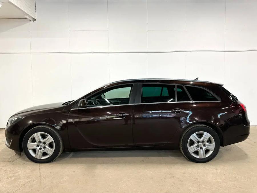 Brown Opel Insignia 2014 in Jurmala, with an engine capacity of 2.00 L and mileage of 287 thousand km for 5650 €, photo 19 on AUTOMOTO.COM.LV