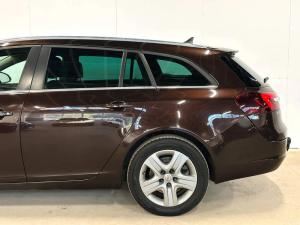 Brown Opel Insignia 2014 in Jurmala, with an engine capacity of 2.00 L and mileage of 287 thousand km for 5650 €, photo 21 on AUTOMOTO.COM.LV