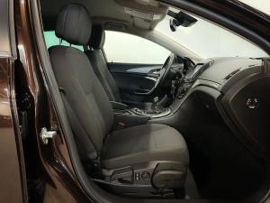 Brown Opel Insignia 2014 in Jurmala, with an engine capacity of 2.00 L and mileage of 287 thousand km for 5650 €, photo 32 on AUTOMOTO.COM.LV