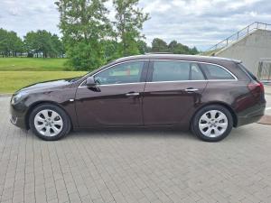 Brown Opel Insignia 2014 in Kaunas, with an engine capacity of 1.96 L and mileage of 292 thousand km for 4600 €, photo 5 on AUTOMOTO.COM.LV