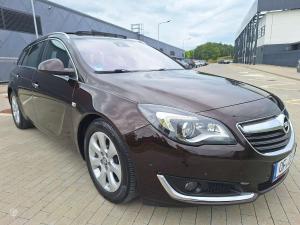 Brown Opel Insignia 2014 in Kaunas, with an engine capacity of 1.96 L and mileage of 292 thousand km for 4600 €, photo 9 on AUTOMOTO.COM.LV