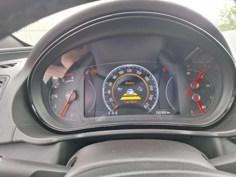 Brown Opel Insignia 2014 in Kaunas, with an engine capacity of 1.96 L and mileage of 292 thousand km for 4600 €, photo 30 on AUTOMOTO.COM.LV