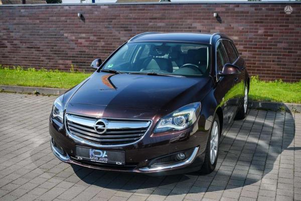 Brown Opel Insignia 2014 in Marijampole, with an engine capacity of 1.96 L and mileage of 298 thousand km for 5950 €, photo 4 on AUTOMOTO.COM.LV