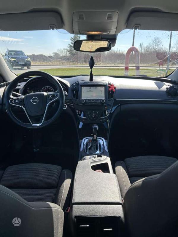 Brown Opel Insignia 2014 in Palanga, with an engine capacity of 1.96 L and mileage of 305 thousand km for 5500 €, photo 4 on AUTOMOTO.COM.LV