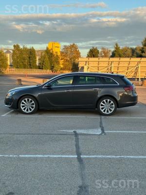 Brown Opel Insignia 2014 in Jekabpils, with an engine capacity of 2.00 L and mileage of 223 thousand km for 6200 €, photo 11 on AUTOMOTO.COM.LV