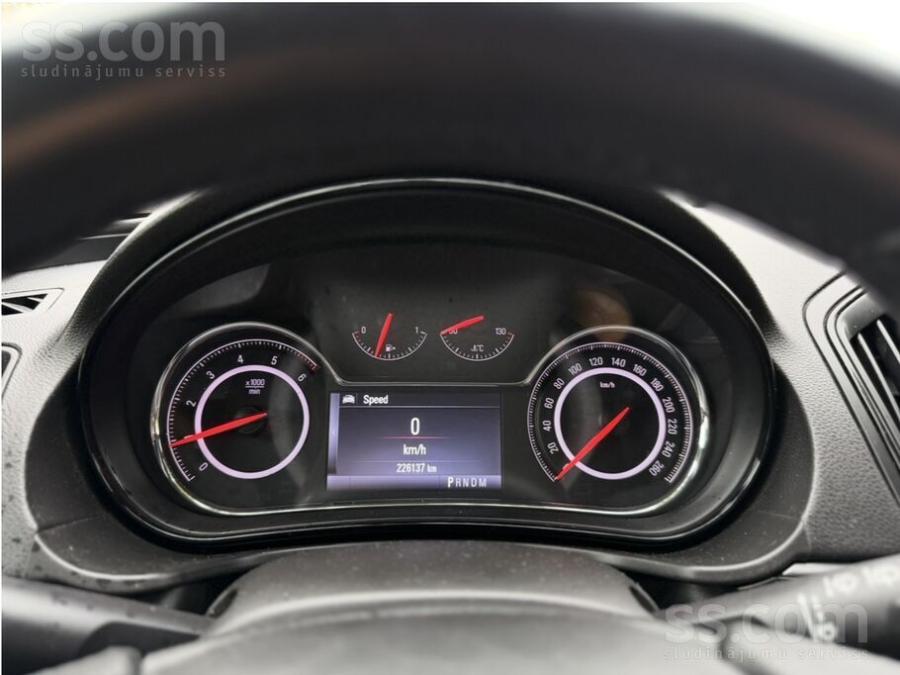 Brūns Opel Insignia 2014 Rīga, ar dzinēja tilpumu 2.00 L un nobraukumu 226 tūkst. km par 5200 €, foto 13 vietnē AUTOMOTO.COM.LV