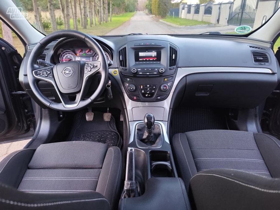 Brown Opel Insignia 2015 in Mazeikiai, with an engine capacity of 2.00 L and mileage of 248 thousand km for 4850 €, photo 14 on AUTOMOTO.COM.LV