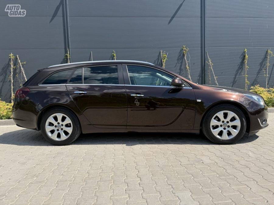 Brown Opel Insignia 2015 in Vilnius, with an engine capacity of 2.00 L and mileage of 200 thousand km for 5999 €, photo 8 on AUTOMOTO.COM.LV