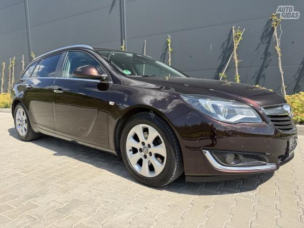 Brown Opel Insignia 2015 in Vilnius, with an engine capacity of 2.00 L and mileage of 200 thousand km for 5300 €, photo 3 on AUTOMOTO.COM.LV