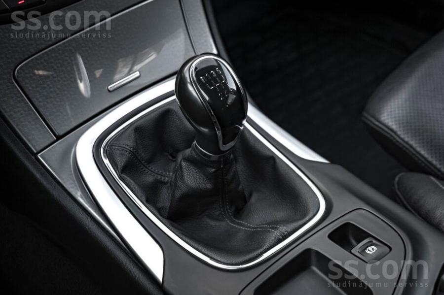 Brūns Opel Insignia 2015 Rīga, ar dzinēja tilpumu 2.00 L un nobraukumu 233 tūkst. km par 6950 €, foto 22 vietnē AUTOMOTO.COM.LV