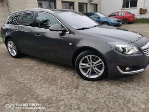 Brown Opel Insignia 2015 in Prienai, with an engine capacity of 1.96 L and mileage of 221 thousand km for 5799 €, photo 4 on AUTOMOTO.COM.LV