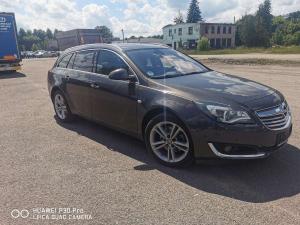 Brown Opel Insignia 2015 in Prienai, with an engine capacity of 1.96 L and mileage of 221 thousand km for 5799 €, photo 5 on AUTOMOTO.COM.LV