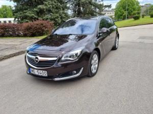 Brown Opel Insignia 2015 in Jekabpils, with an engine capacity of 2.00 L and mileage of 217 thousand km for 7800 €, photo  on AUTOMOTO.COM.LV