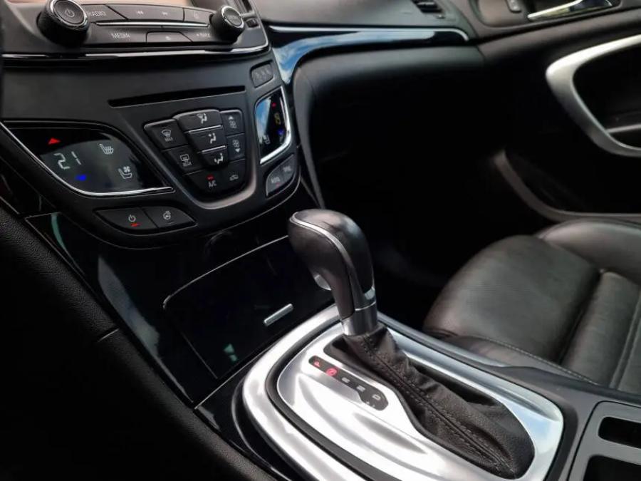 Brūns Opel Insignia 2015 Jēkabpils, ar dzinēja tilpumu 2.00 L un nobraukumu 217 tūkst. km par 7800 €, foto 17 vietnē AUTOMOTO.COM.LV
