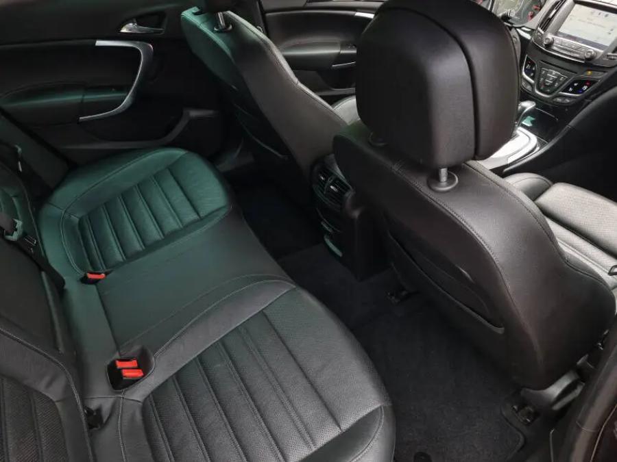 Brūns Opel Insignia 2015 Jēkabpils, ar dzinēja tilpumu 2.00 L un nobraukumu 217 tūkst. km par 7800 €, foto 23 vietnē AUTOMOTO.COM.LV