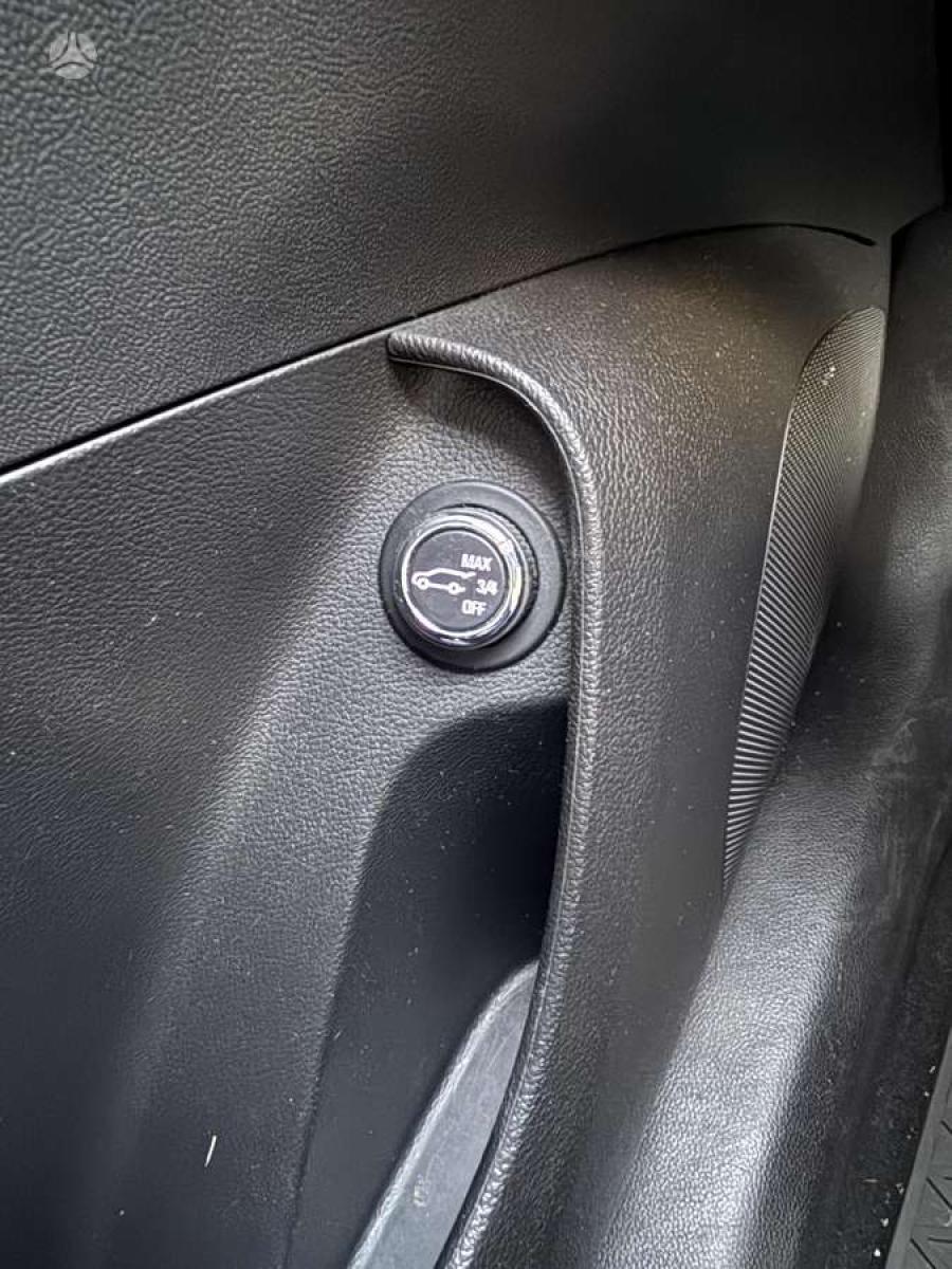 Brūns Opel Insignia 2015 Kauņa, ar dzinēja tilpumu 1.96 L un nobraukumu 295 tūkst. km par 4300 €, foto 14 vietnē AUTOMOTO.COM.LV