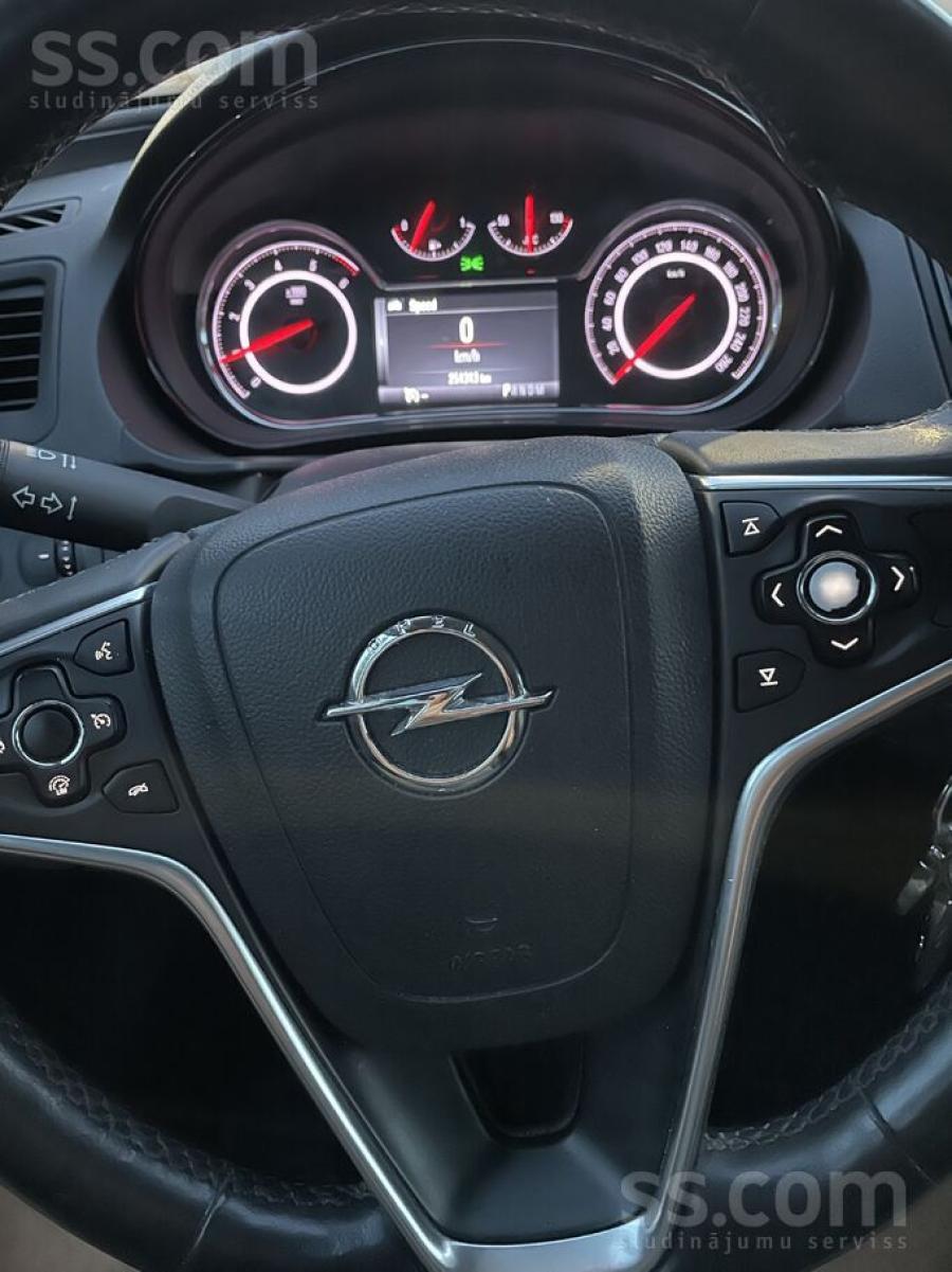 Brūns Opel Insignia 2015 Rīga, ar dzinēja tilpumu 2.00 L un nobraukumu 252 tūkst. km par 5500 €, foto 8 vietnē AUTOMOTO.COM.LV