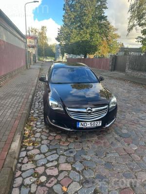 Brown Opel Insignia 2015 in Liepaja, with an engine capacity of 2.00 L and mileage of 292 thousand km for 4200 €, photo  on AUTOMOTO.COM.LV