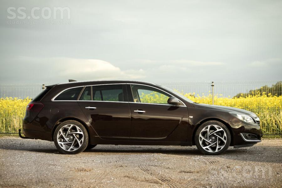 Brown Opel Insignia 2016 in Tukums, with an engine capacity of 2.00 L and mileage of 0 thousand km for 5700 €, photo 5 on AUTOMOTO.COM.LV
