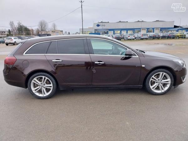 Brown Opel Insignia 2016 in Siauliai, with an engine capacity of 2.00 L and mileage of 272 thousand km for 6900 €, photo 6 on AUTOMOTO.COM.LV