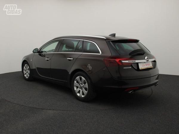 Brown Opel Insignia 2016 in Vilnius, with an engine capacity of 2.00 L and mileage of 121 thousand km for 8699 €, photo 7 on AUTOMOTO.COM.LV