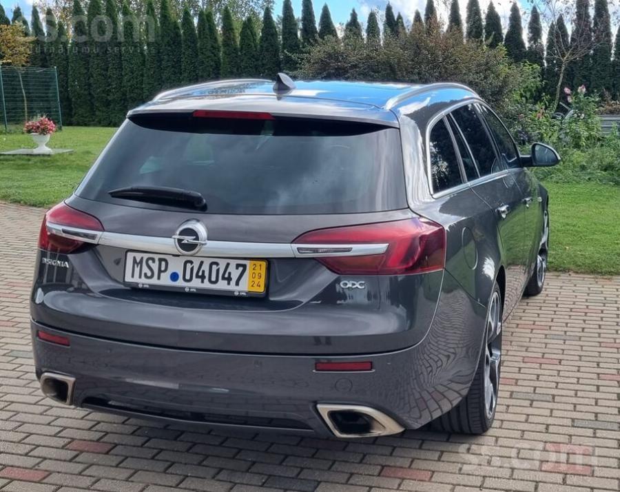 Brown Opel Insignia 2016 in Riga, with an engine capacity of 2.80 L and mileage of 110 thousand km for 16500 €, photo 4 on AUTOMOTO.COM.LV