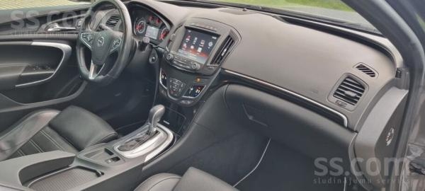 Brown Opel Insignia 2016 in Riga, with an engine capacity of 2.80 L and mileage of 110 thousand km for 16500 €, photo 9 on AUTOMOTO.COM.LV