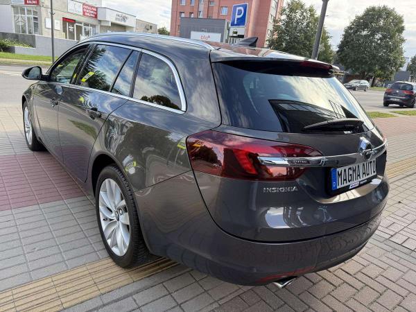 Brown Opel Insignia 2016 in Marijampole, with an engine capacity of 1.96 L and mileage of 216 thousand km for 7250 €, photo 9 on AUTOMOTO.COM.LV