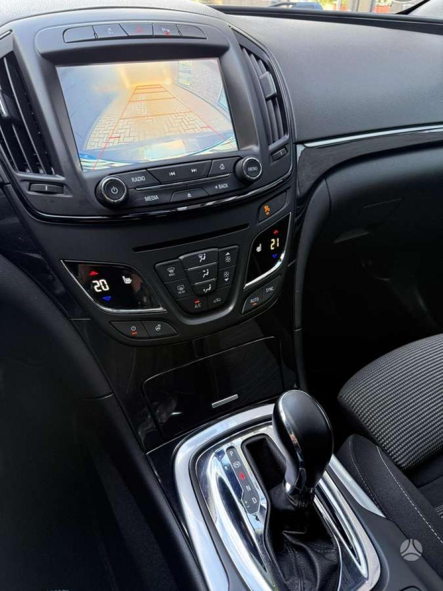 Brown Opel Insignia 2016 in Marijampole, with an engine capacity of 1.96 L and mileage of 216 thousand km for 7250 €, photo 15 on AUTOMOTO.COM.LV