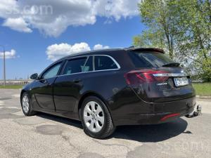 Brown Opel Insignia 2016 in Riga, with an engine capacity of 1.60 L and mileage of 206 thousand km for 6000 €, photo 3 on AUTOMOTO.COM.LV