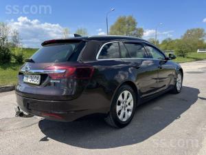 Brown Opel Insignia 2016 in Riga, with an engine capacity of 1.60 L and mileage of 206 thousand km for 6000 €, photo 5 on AUTOMOTO.COM.LV