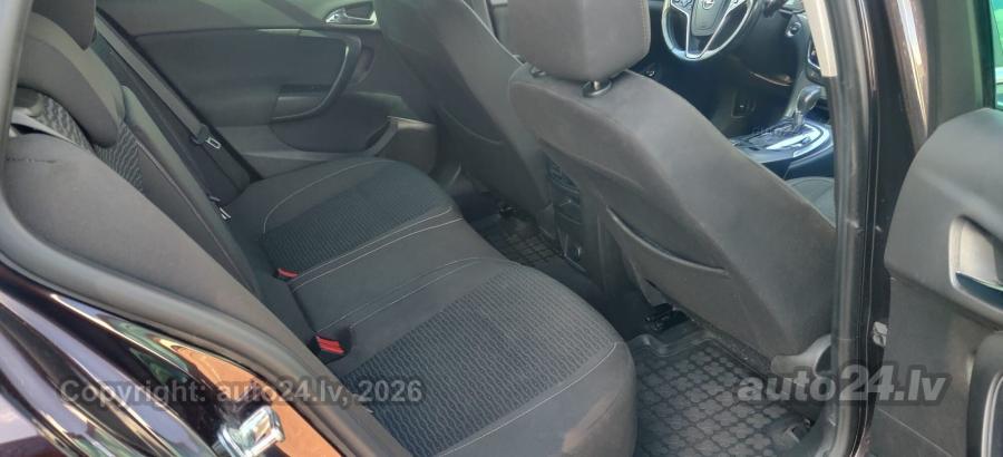 Brown Opel Insignia 2016 in Tartu, with an engine capacity of 1.60 L and mileage of 257 thousand km for 5990 €, photo 7 on AUTOMOTO.COM.LV