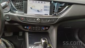 Brown Opel Insignia 2018 in Riga, with an engine capacity of 2.00 L and mileage of 117 thousand km for 14100 €, photo 7 on AUTOMOTO.COM.LV