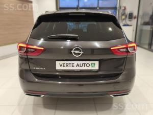 Brown Opel Insignia 2021 in Riga, with an engine capacity of 2.00 L and mileage of 190 thousand km for 12690 €, photo 6 on AUTOMOTO.COM.LV