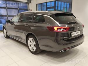 Brown Opel Insignia 2021 in Riga, with an engine capacity of 2.00 L and mileage of 190 thousand km for 12690 €, photo 7 on AUTOMOTO.COM.LV