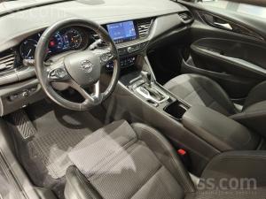 Brown Opel Insignia 2021 in Riga, with an engine capacity of 2.00 L and mileage of 190 thousand km for 12690 €, photo 9 on AUTOMOTO.COM.LV