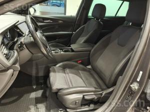 Brown Opel Insignia 2021 in Riga, with an engine capacity of 2.00 L and mileage of 190 thousand km for 12690 €, photo 10 on AUTOMOTO.COM.LV