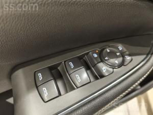 Brown Opel Insignia 2021 in Riga, with an engine capacity of 2.00 L and mileage of 190 thousand km for 12690 €, photo 18 on AUTOMOTO.COM.LV