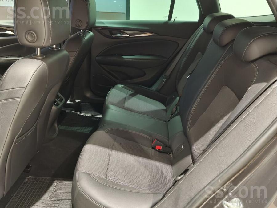 Brown Opel Insignia 2021 in Riga, with an engine capacity of 2.00 L and mileage of 190 thousand km for 12690 €, photo 21 on AUTOMOTO.COM.LV