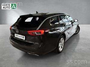 Brown Opel Insignia 2021 in Riga, with an engine capacity of 2.00 L and mileage of 190 thousand km for 11590 €, photo 5 on AUTOMOTO.COM.LV