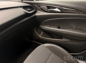 Brown Opel Insignia 2021 in Riga, with an engine capacity of 2.00 L and mileage of 190 thousand km for 11590 €, photo 14 on AUTOMOTO.COM.LV