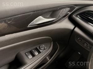 Brown Opel Insignia 2021 in Riga, with an engine capacity of 2.00 L and mileage of 190 thousand km for 11590 €, photo 22 on AUTOMOTO.COM.LV