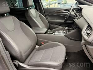 Brown Opel Insignia 2021 in Riga, with an engine capacity of 2.00 L and mileage of 190 thousand km for 11590 €, photo 23 on AUTOMOTO.COM.LV