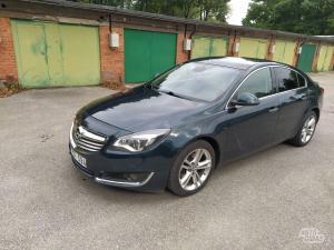 Green Opel Insignia 2013 in Klaipeda, with an engine capacity of 2.00 L and mileage of 215 thousand km for 5900 €, photo  on AUTOMOTO.COM.LV