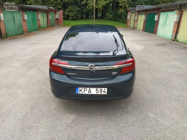 Green Opel Insignia 2013 in Klaipeda, with an engine capacity of 2.00 L and mileage of 215 thousand km for 5900 €, photo 5 on AUTOMOTO.COM.LV