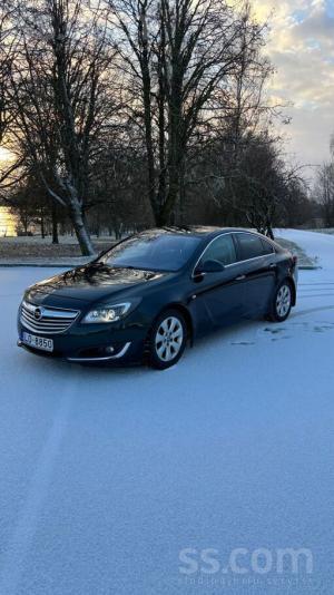 Zaļš Opel Insignia 2015 Aizkraukle, ar dzinēja tilpumu 2.00 L un nobraukumu 186 tūkst. km par 5500 €, foto  vietnē AUTOMOTO.COM.LV