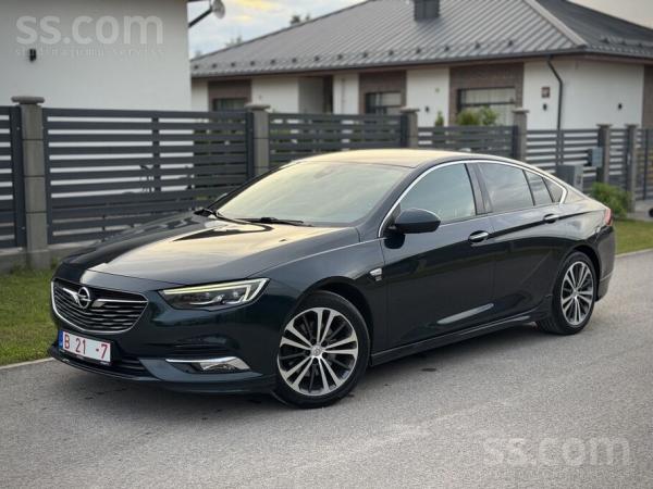 Zaļš Opel Insignia 2017 Jelgava, ar dzinēja tilpumu 1.60 L un nobraukumu 325 tūkst. km par 9200 €, foto  vietnē AUTOMOTO.COM.LV