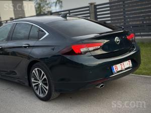 Zaļš Opel Insignia 2017 Jelgava, ar dzinēja tilpumu 1.60 L un nobraukumu 325 tūkst. km par 9200 €, foto 4 vietnē AUTOMOTO.COM.LV