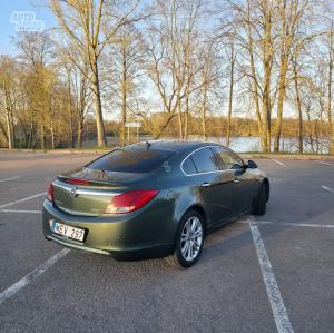 Green Opel Insignia 2009 in Vilnius, with an engine capacity of 2.00 L and mileage of 330 thousand km for 3100 €, photo 4 on AUTOMOTO.COM.LV