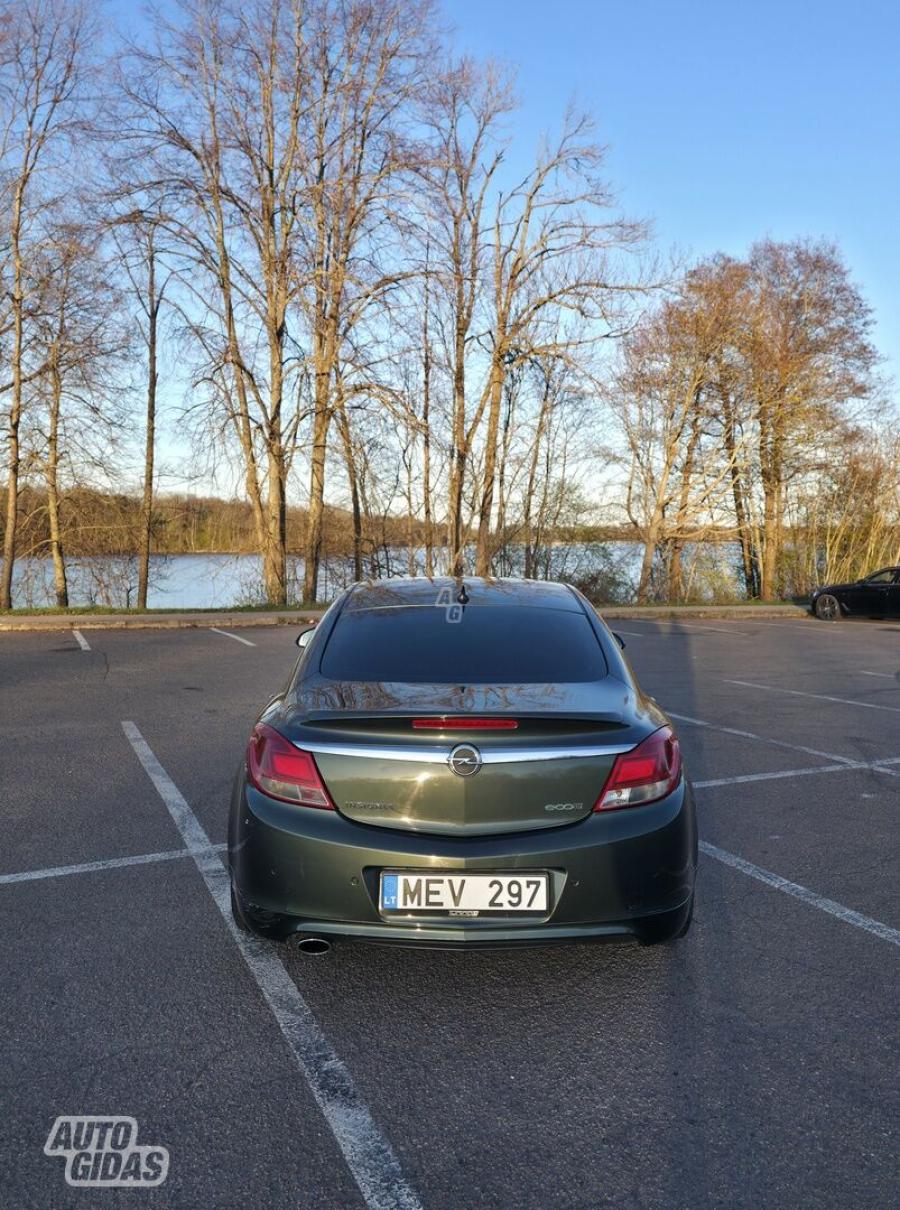 Green Opel Insignia 2009 in Vilnius, with an engine capacity of 2.00 L and mileage of 330 thousand km for 3100 €, photo 6 on AUTOMOTO.COM.LV